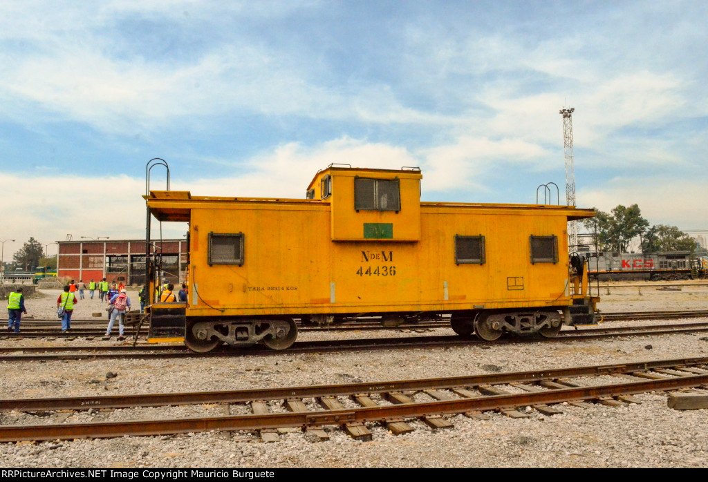 NdeM Caboose